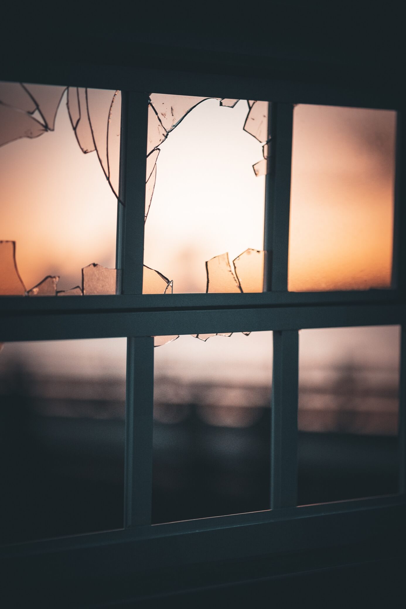 Stay Safe With These Simple Steps After a Broken Window