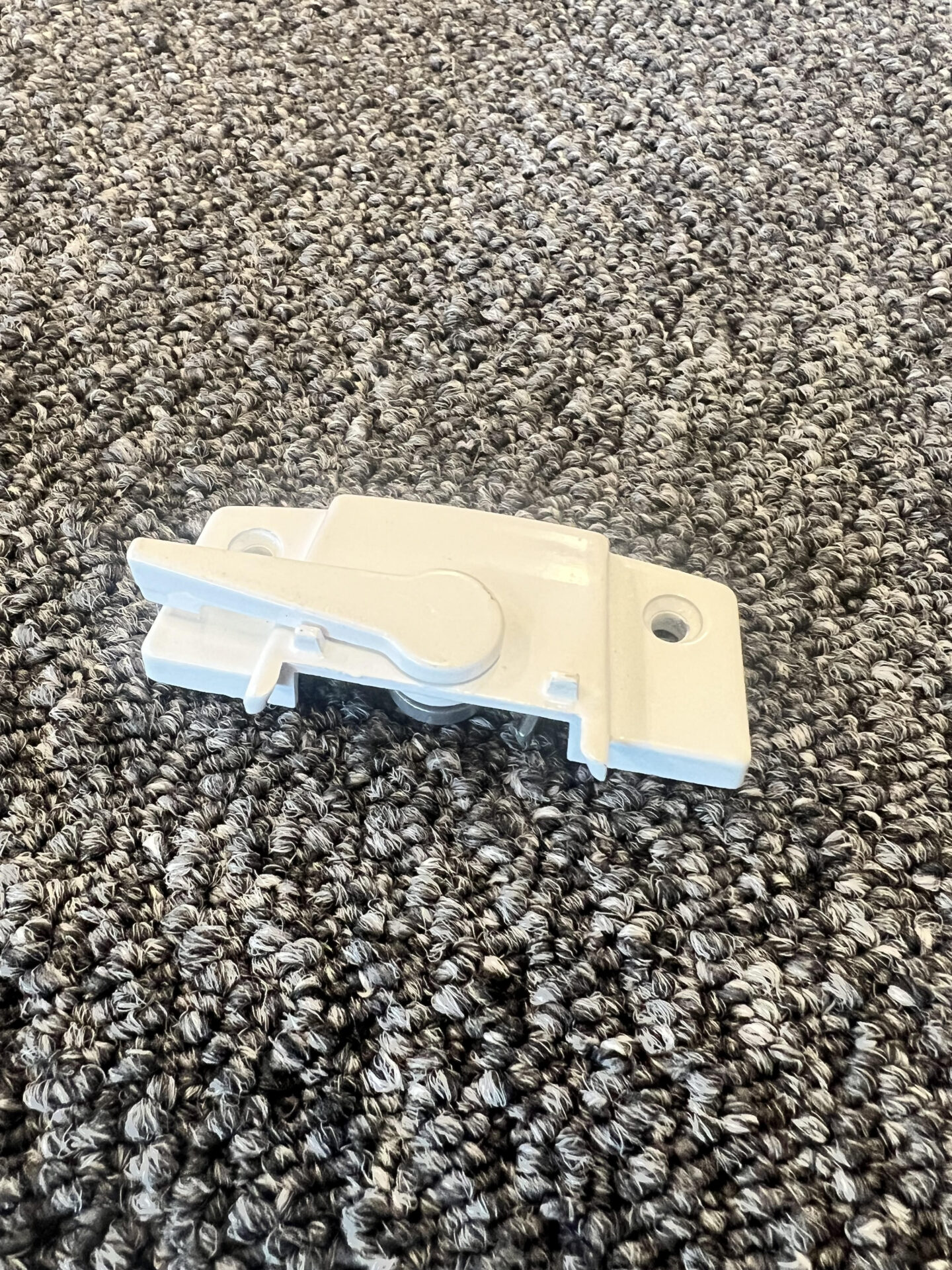 Cascade Sweep Lock, White