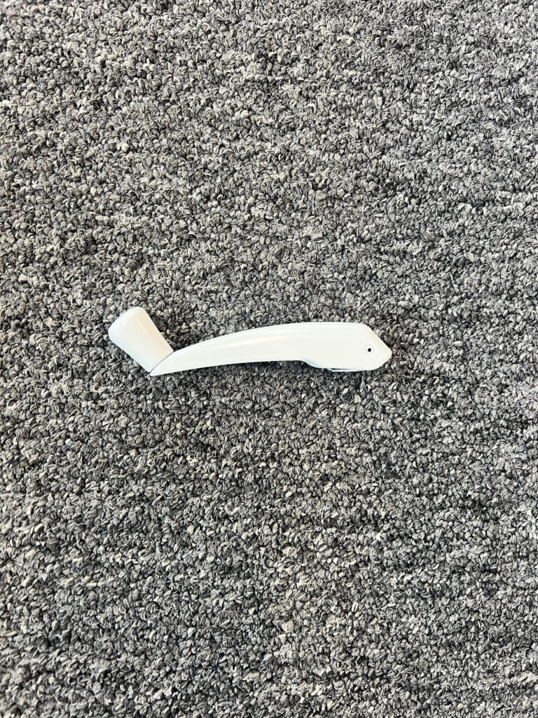 Truth 3 1/2" Folding Crank Handle, White